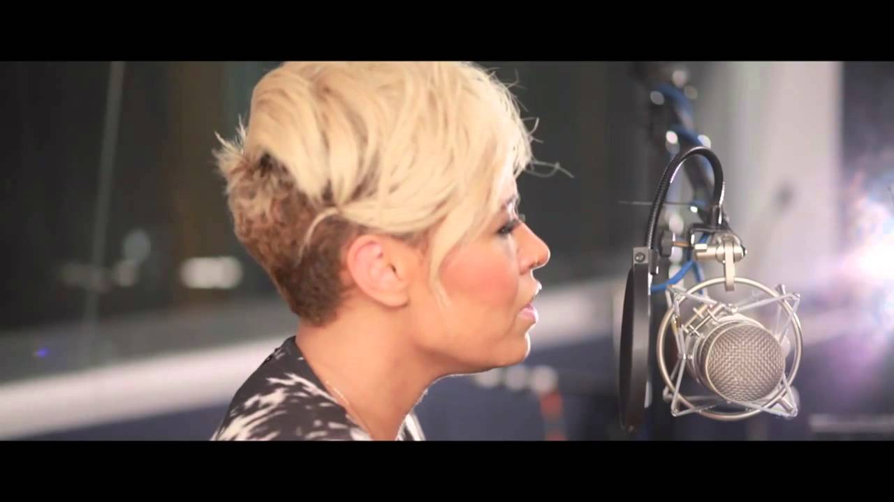 Emeli Sandé River Live from Air Edel - YouTube