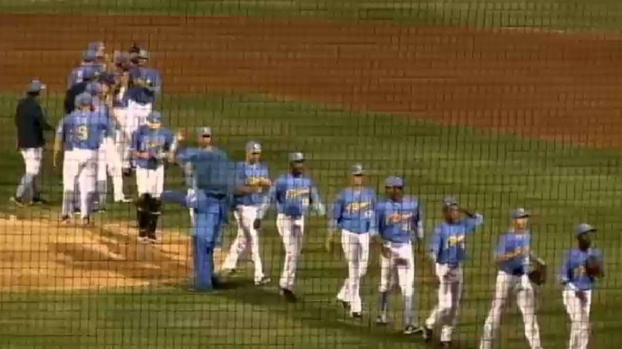 Pelicans clinch division series - YouTube