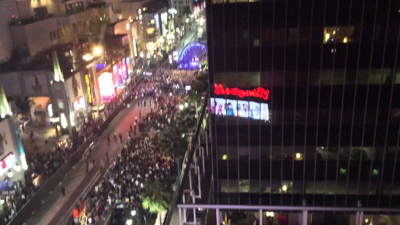 The Crowd Gets Restless....waiting and waiting...to see Van Halen ...