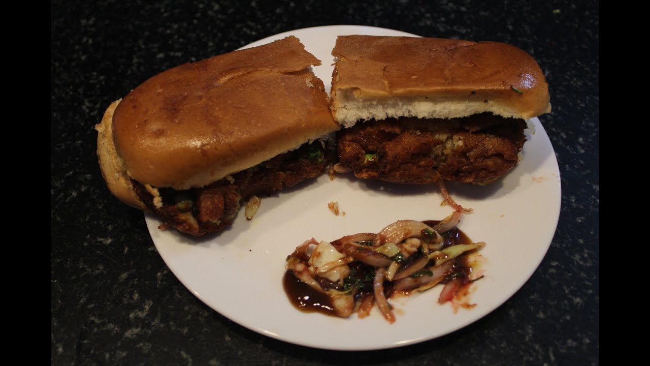 Brijwasi Chat || Bun Tikki || Salad Recipe || Amritsar famous street ...