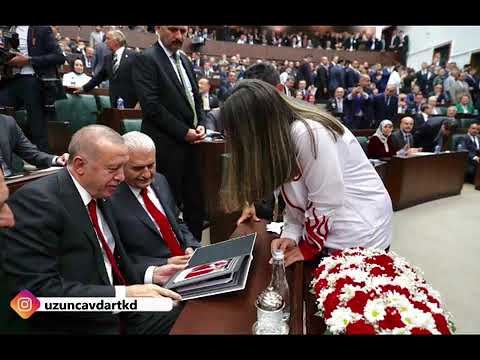 Cumhurbaşkanımız Sn: RECEP TAYYİP ERDOĞAN Asker Selamı Veren Sporcumuzu Tebrik etti..