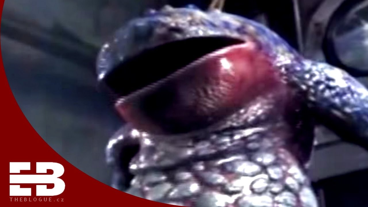 Resident Evil: Outbreak - Hunter gamma - YouTube