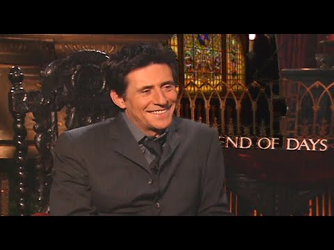 Rewind: Gabriel Byrne on playing Satan, working with Schwarzenegger & more (1999)