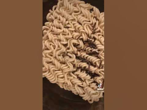 Готовлю ОСТРУЮ лапшу быстрого приготовления 🍜 - YouTube