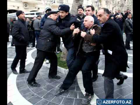 Polisi saldim bayira, mitinqcileri qayira. Tutdugu mitinqcini bayira buraxanin .....