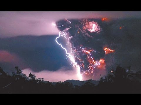 EXTREME LIGHTNING STRIKING! - YouTube