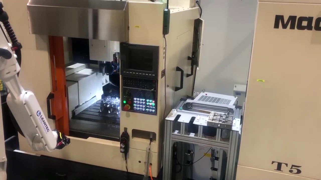 Tek Robot 5 Tezgah Robotik Otomasyon - YouTube