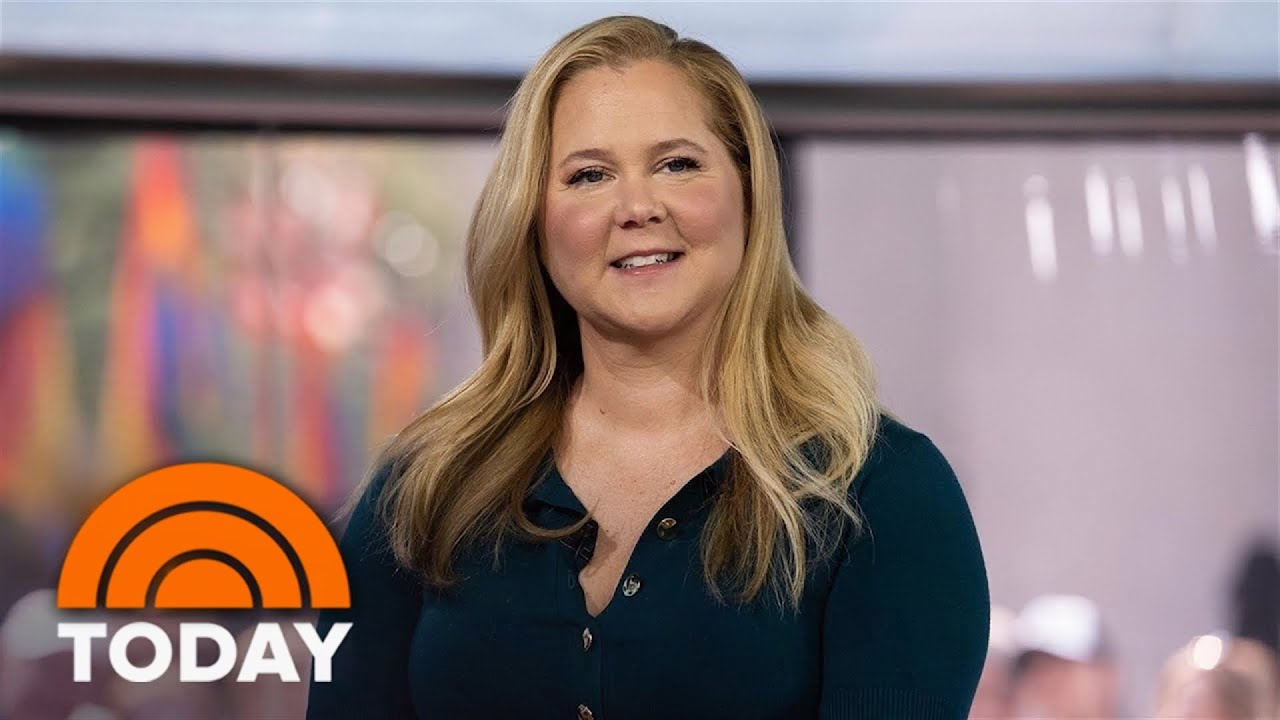 Amy Schumer talks new Netflix special, motherhood, WGA strike - YouTube