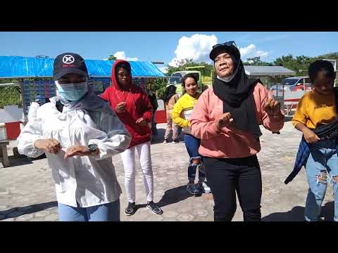 goyang Alya gadis walando di pantai mutiara