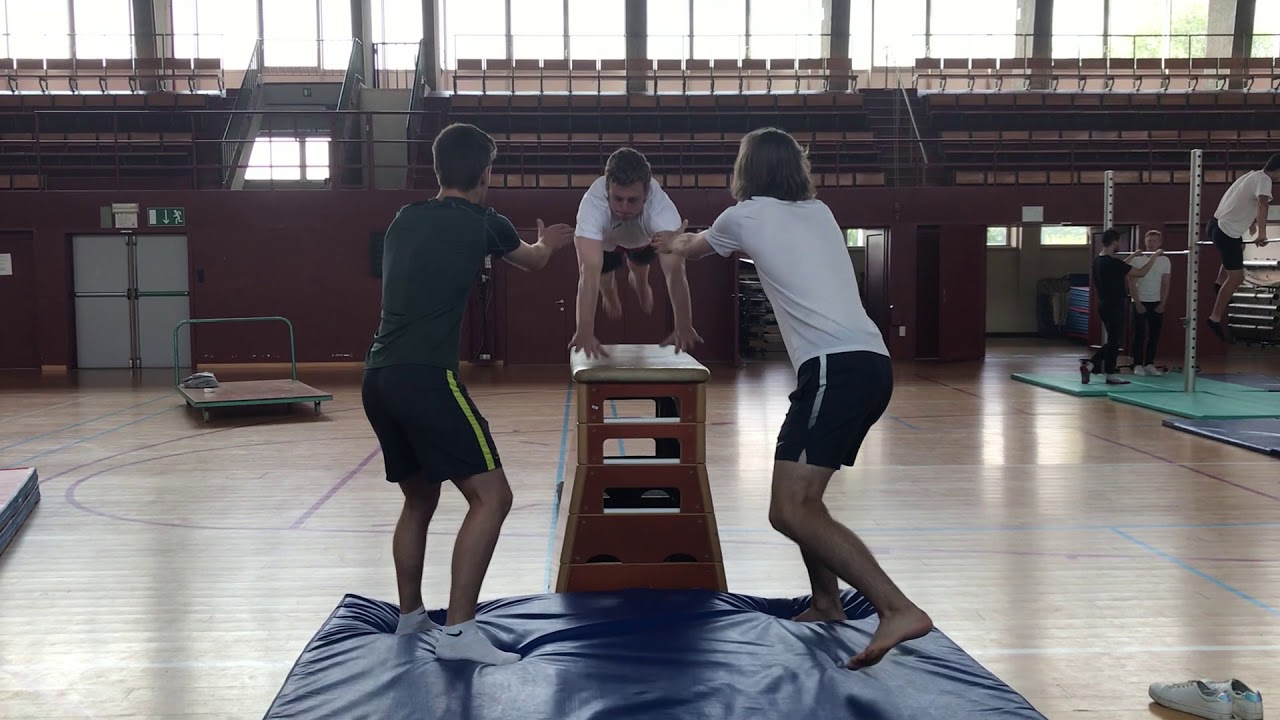 Hurksprong helpershouding - YouTube