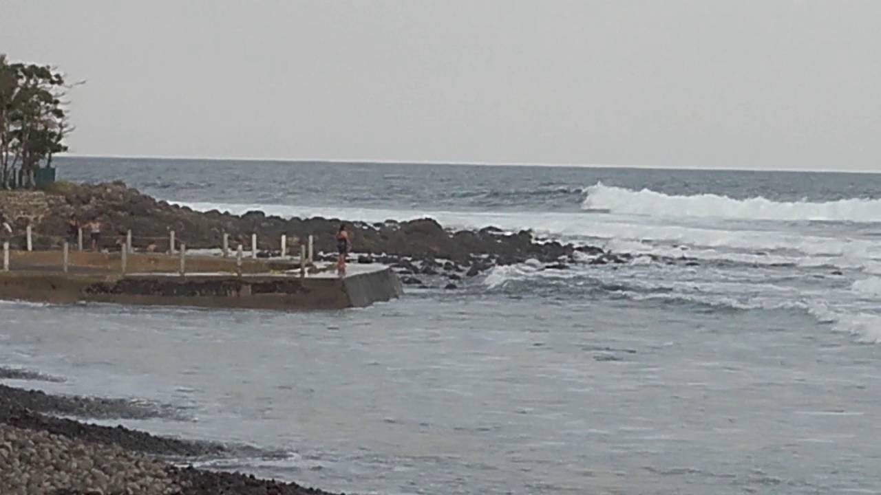 Playa Taquillo kilometro 50 Caretera Litoral - YouTube