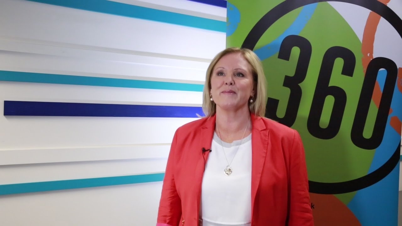 Cyber safety for young people with Susan McLean - YouTube