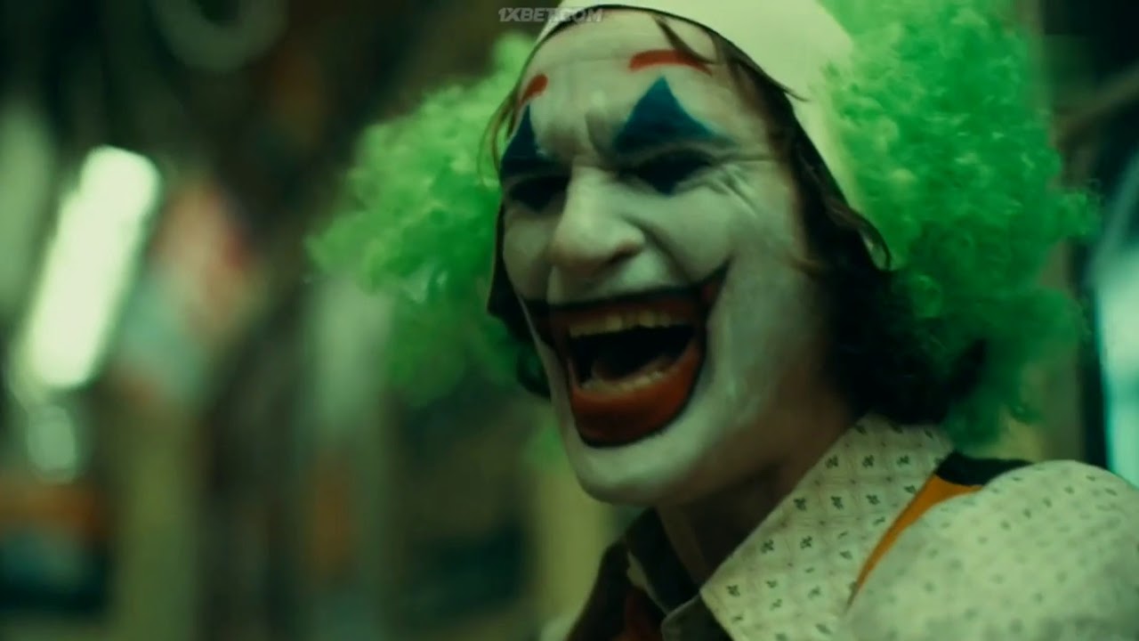 JOKER MOVIE TRAIN KILLING SCENE RISE OF JOKER (IN HINDI) - YouTube