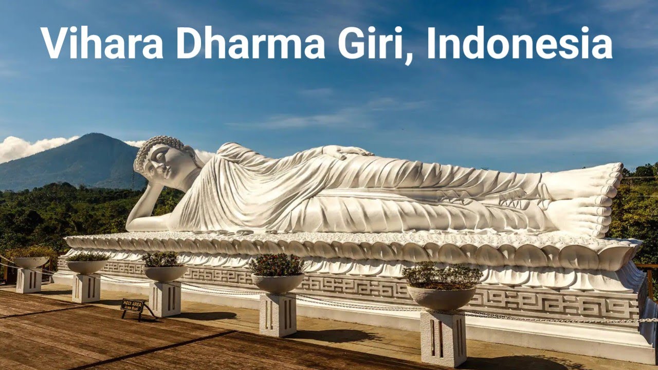 Vihara Dharma Giri Temple | Buddhist Temple In Indonesia | Amazing ...