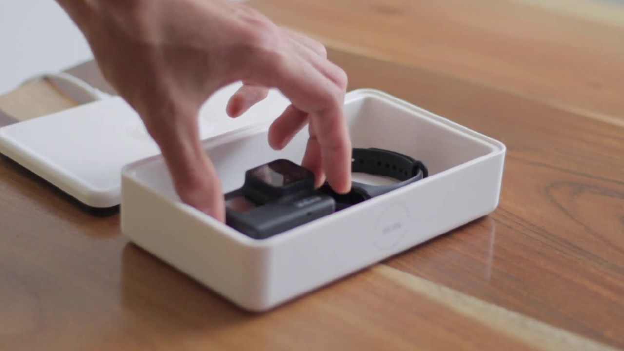 AKKUMAT CleanPhone Box - Handy Sterilisierung mit UV-C Licht! - YouTube