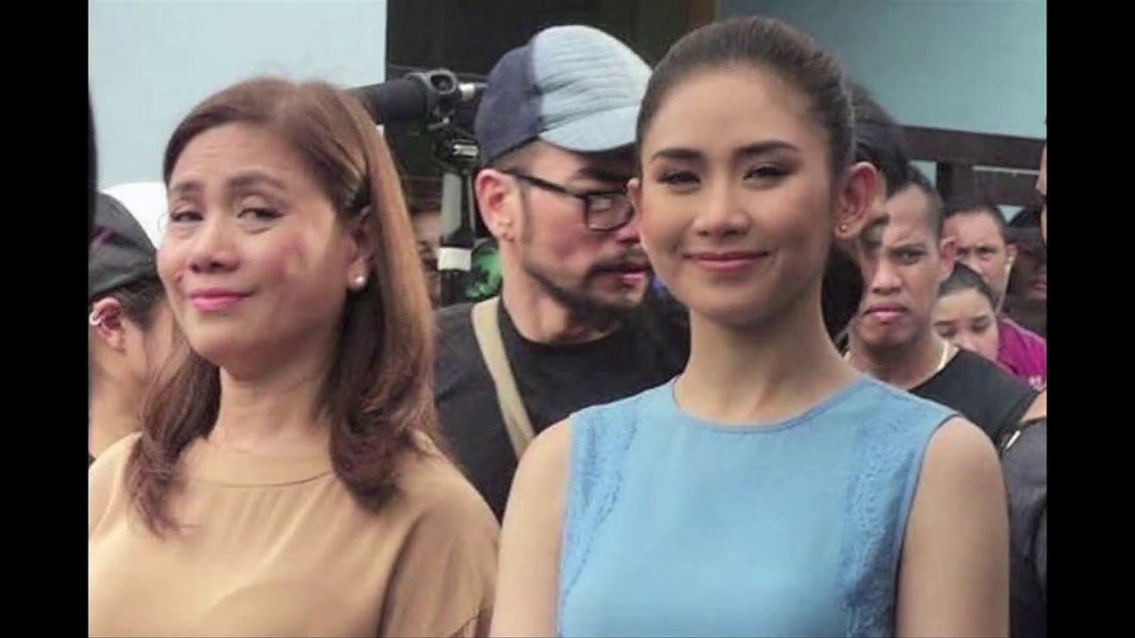 Sarah Geronimo suffers emotional breakdown during US concert - YouTube