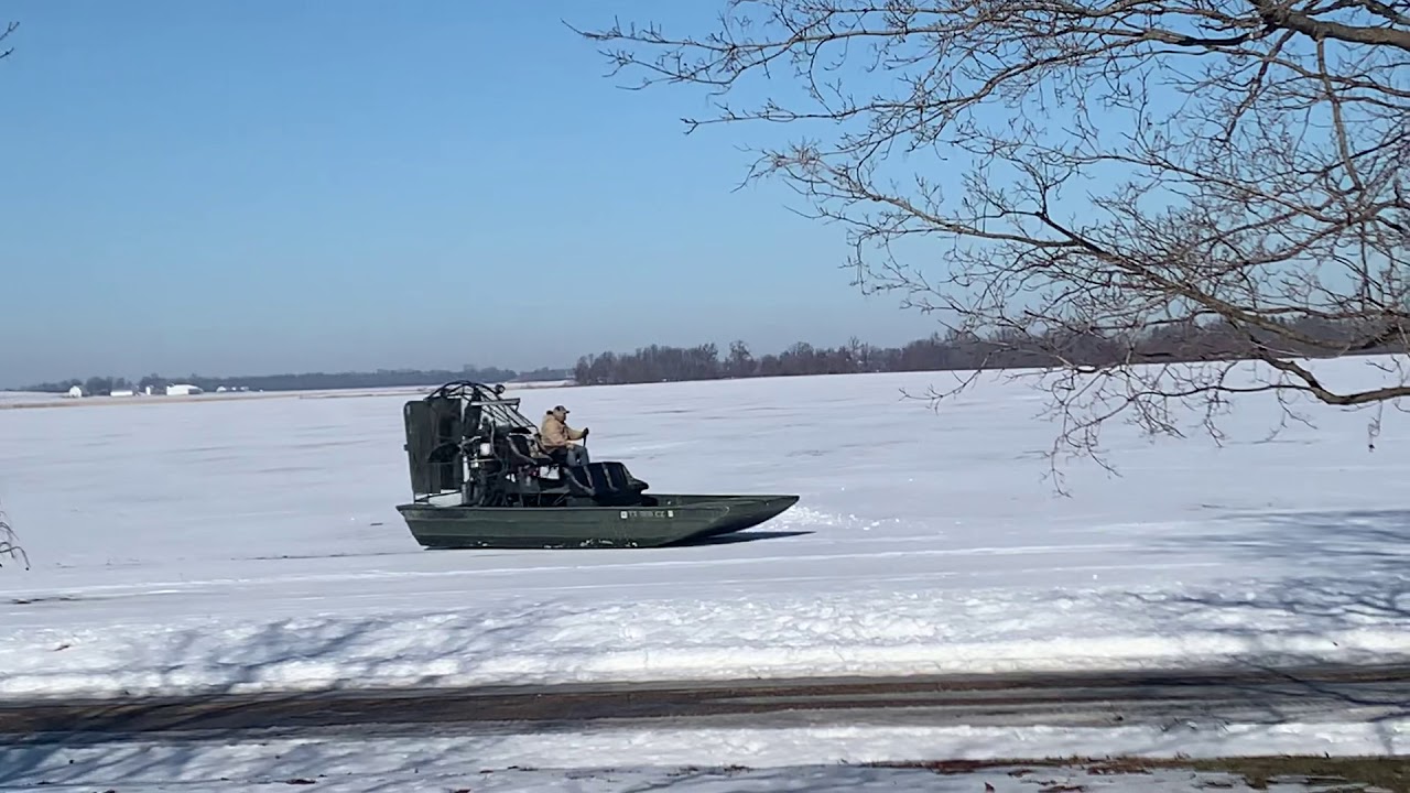 American Airboats Air ranger in the snow - YouTube