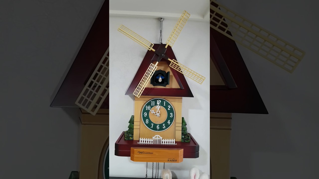 카이저 뻐꾸기 시계 윈드밀(풍차) / KAISER Cuckoo clock windmill - YouTube