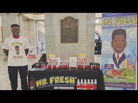 Teen entrepreneur lands deal with Walmart