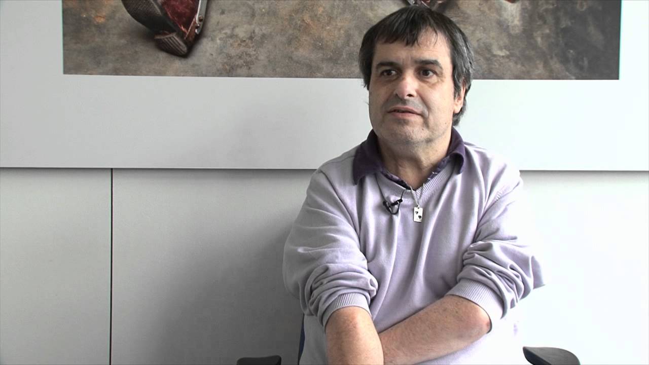 Jean-Marie Barbier présente le pacte de l'APF - YouTube