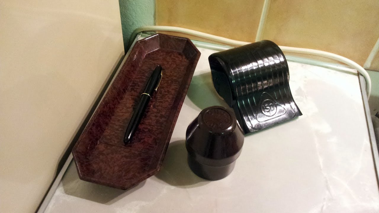 Vintage Bakelite Sheaffer lever-fill fountan pen, pen holder, blotter ...