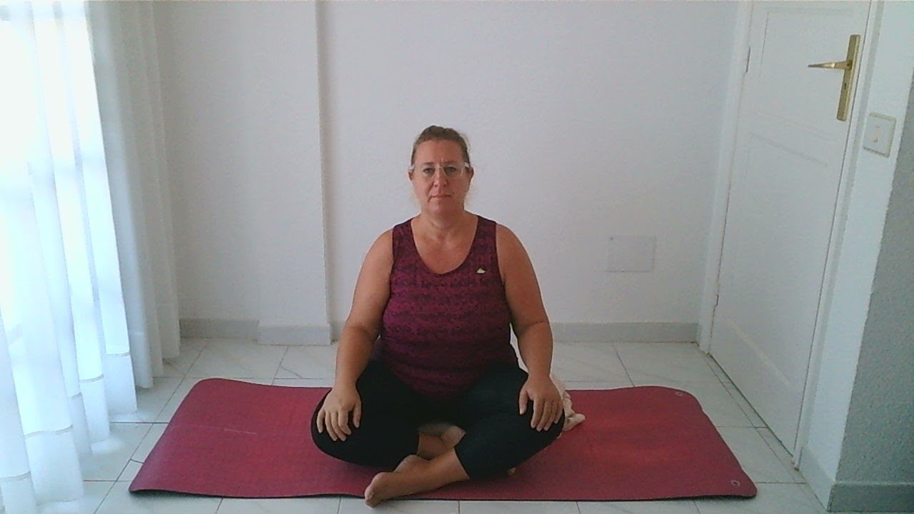 35 min Yin Yoga for Crown chakra - YouTube