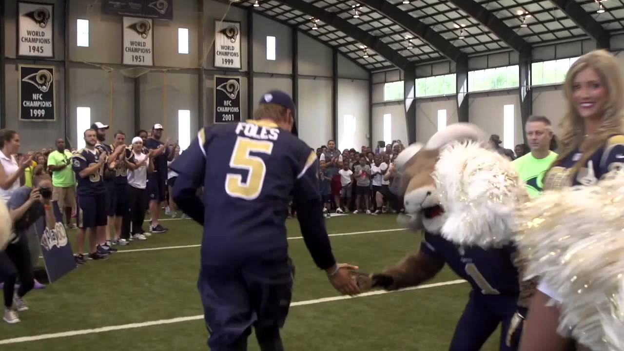 PLAY 60: Rams Field Day - YouTube