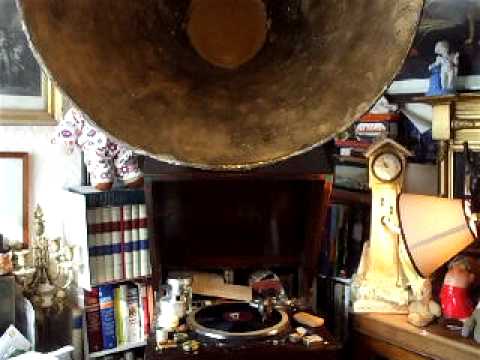 Frank Crumit - Song of the Prune - YouTube