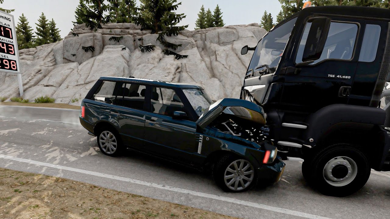 Range Rover Crashes İnto Truck | Realistic Car Crash BeamNG Drive - YouTube
