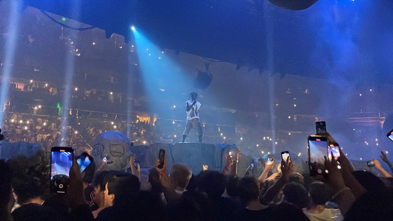 Travis Scott - SICKO MODE - Atlanta, GA 12/1/2023 - YouTube