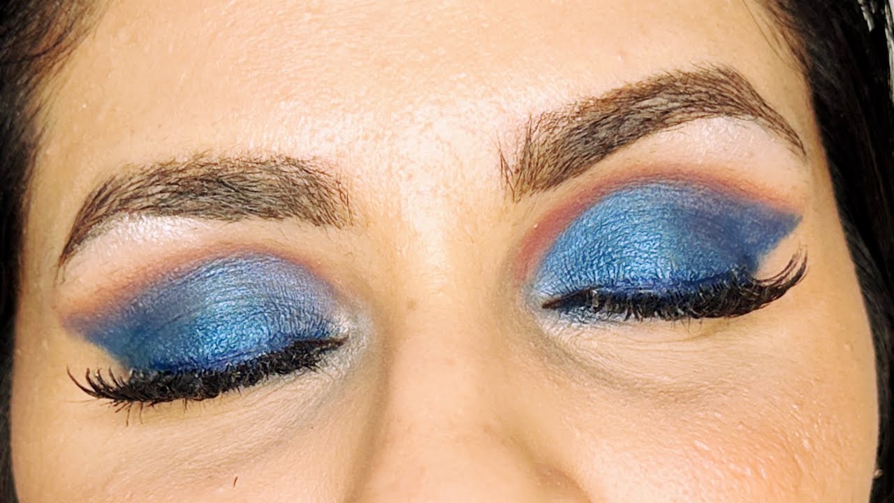 Quick & Easy Blue Eye Makeup Tutorial - YouTube