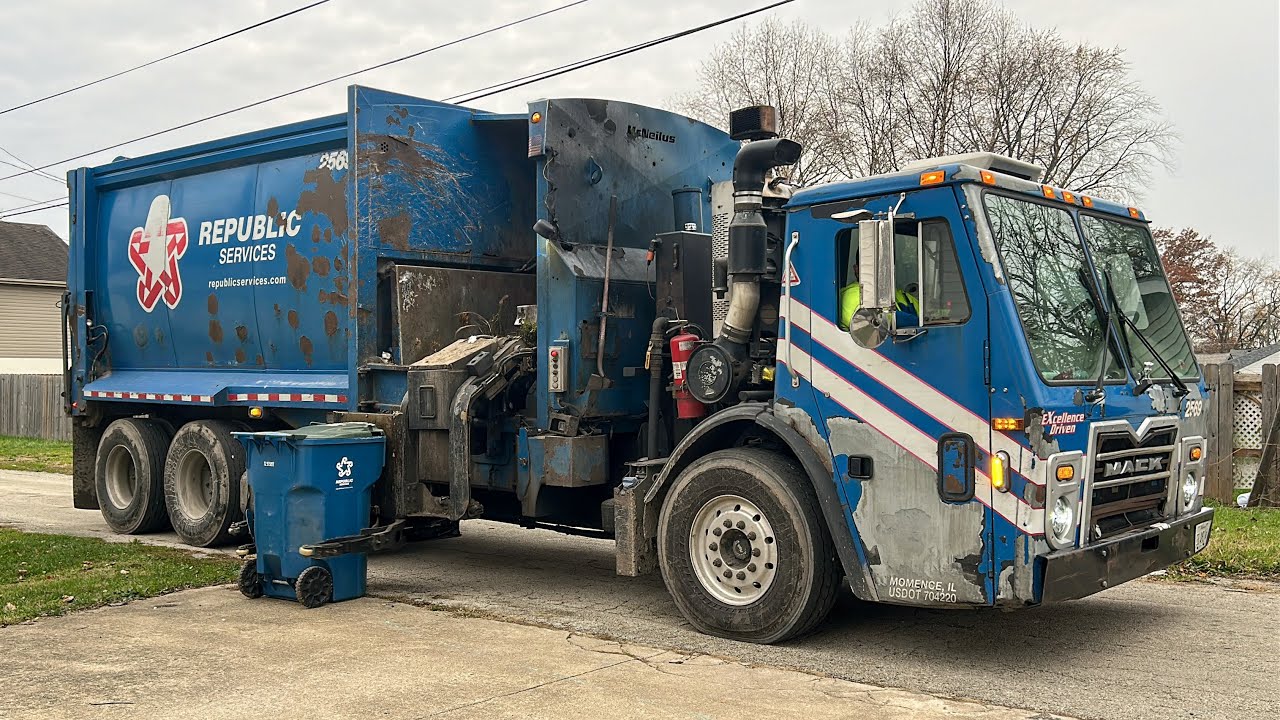 Republic Mack LEU McNeilus M/A Side Loader Garbage Truck - YouTube