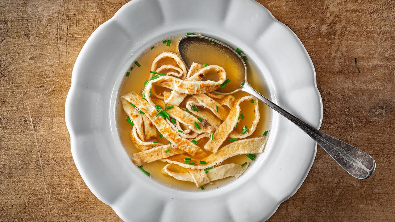 Frittatensuppe - YouTube
