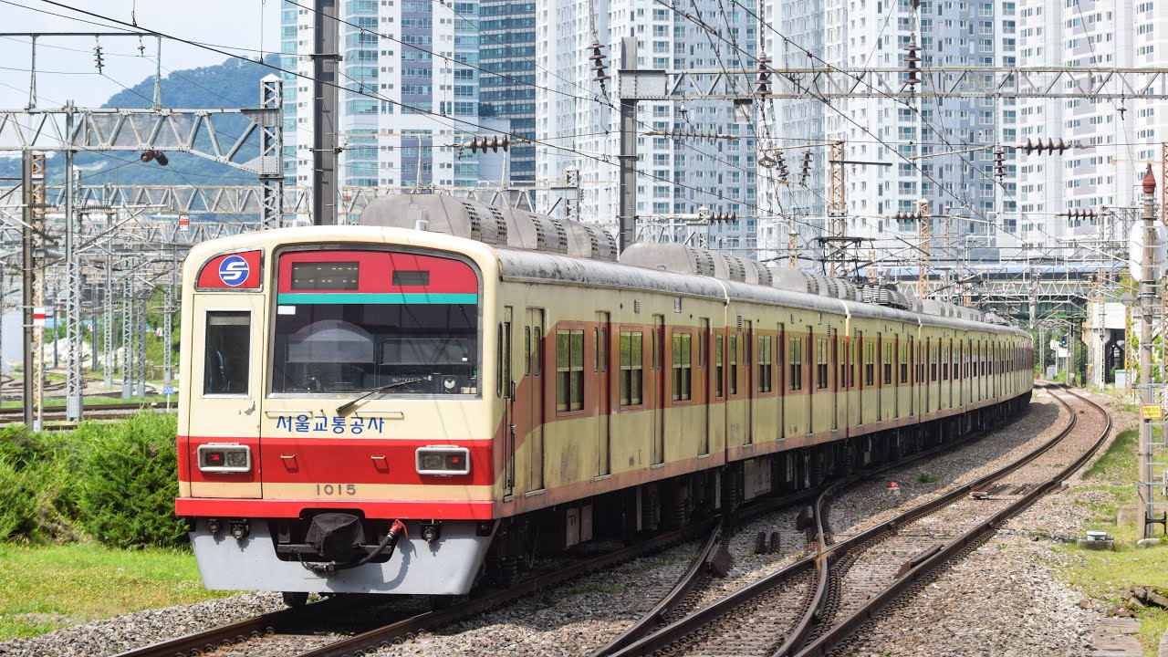 철도 S454 열차 용산 출발 - YouTube