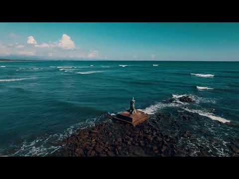 La Sirena de Playa Esterillos, Costa Rica - YouTube