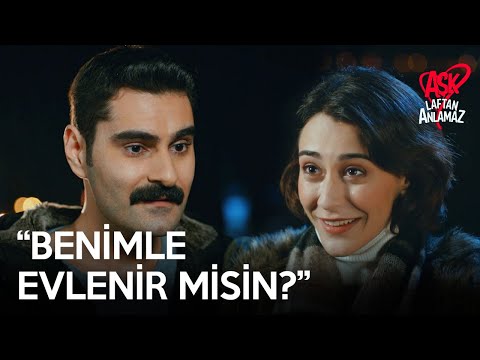 Kerem, İpek'e evlilik teklifi ediyor! | Aşk Laftan Anlamaz