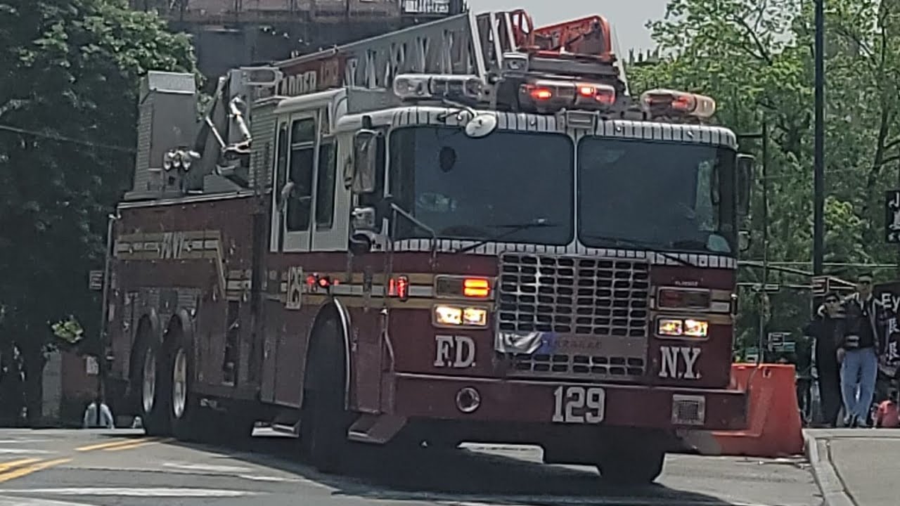 FDNY Ladder 129 Returning Home On Union Street In Flushing, Queens, New ...