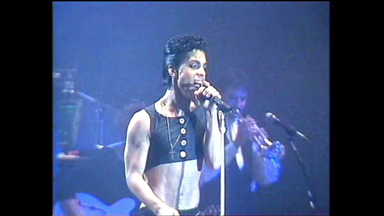 Around The World In A Day/Christopher Tracy's Parade (live) - Prince ...