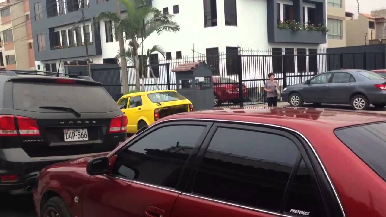 Primera vuelta - Subaru 600 REX - YouTube