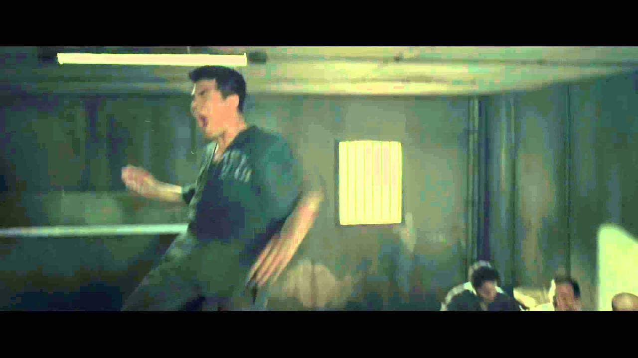 The Raid 2 Fight Scene Toilet (Iko Uwais) - YouTube