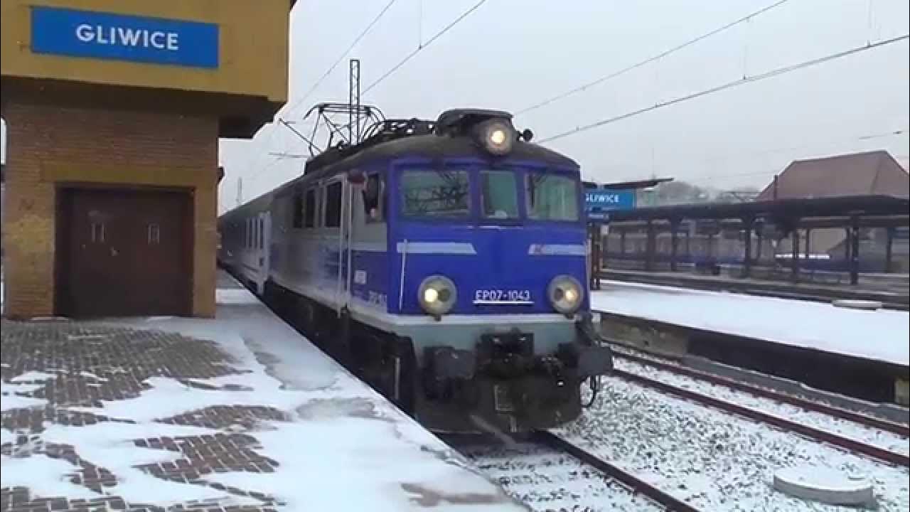 Stacja: GLIWICE - Odjazd EP07-1043 z TLK "WYSPIAŃSKI" do Wrocławia Głównego - YouTube