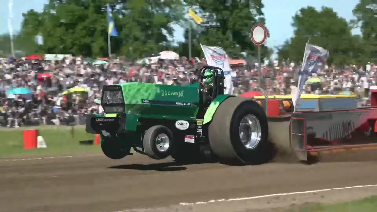 Unlimited Super Stock Tractor Pulling Hassmoor 2023 - by EUSM - YouTube