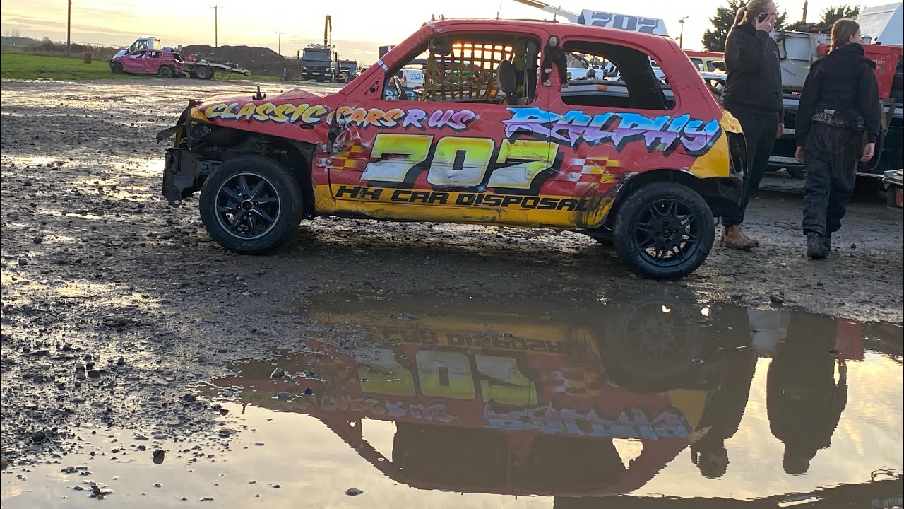 Junior Bangers Heat 2 Skegness Raceway 29/10/22. - YouTube