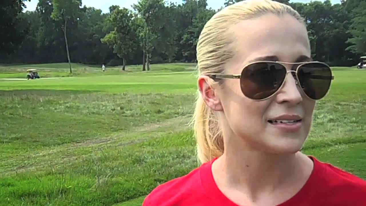 An interview w/ Kellie Pickler, Eric Church's new album & a survey ...