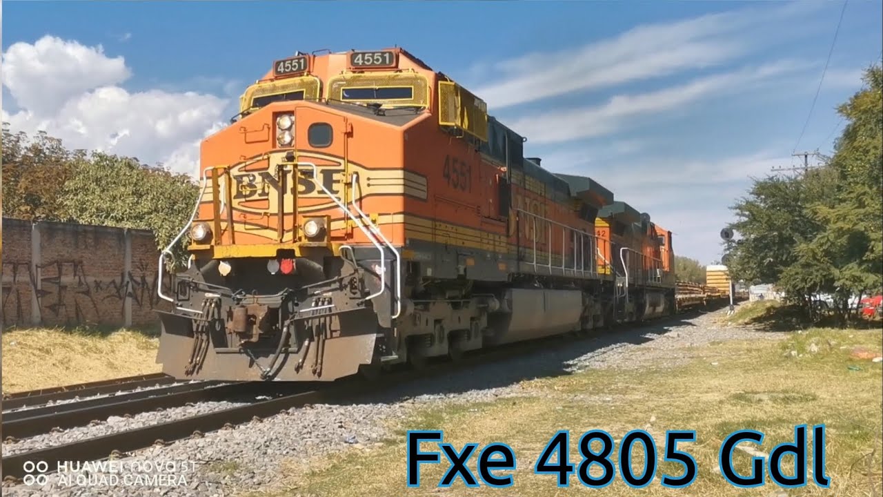 BNSF 4551-4342 Directo Guadalajara-Torreón Pasando Las Juntas Con La Tripulación Saludando - YouTube