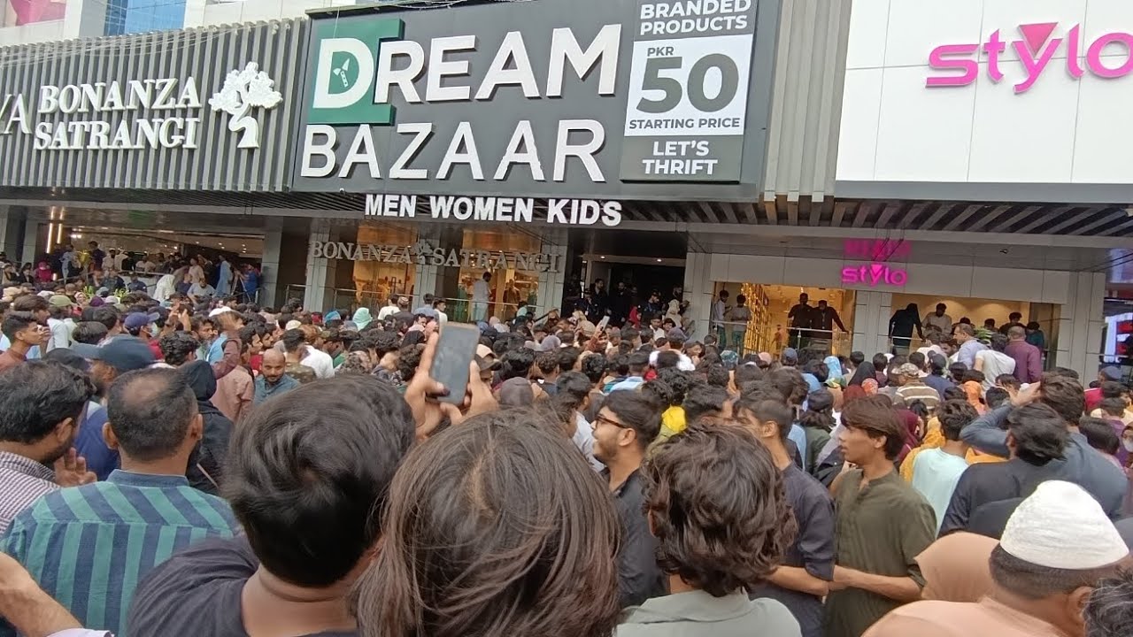 Dream Bazaar Biggest Opening - YouTube
