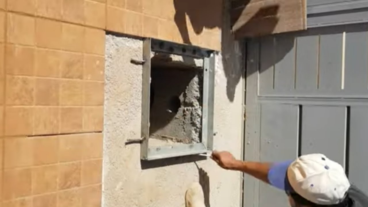 I taught the brick players how to place it skillfully. - YouTube