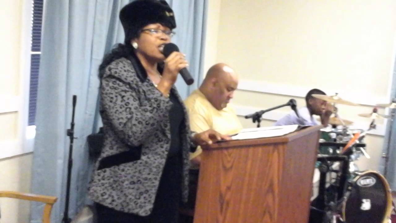 Minister Janice clark preaching - YouTube