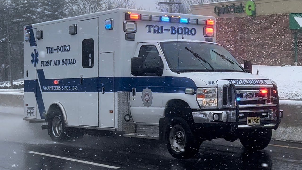 Tri-Boro First Aid Squad responding. 1-7-24 - YouTube