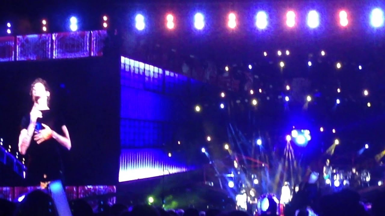 One Direction - Moments [Soldier Field, Chicago 140830] - YouTube